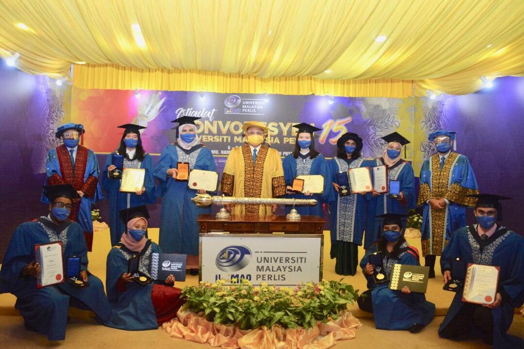 Istiadat Konvokesyen Ke-15 UniMAP Meraikan 2763 Graduan