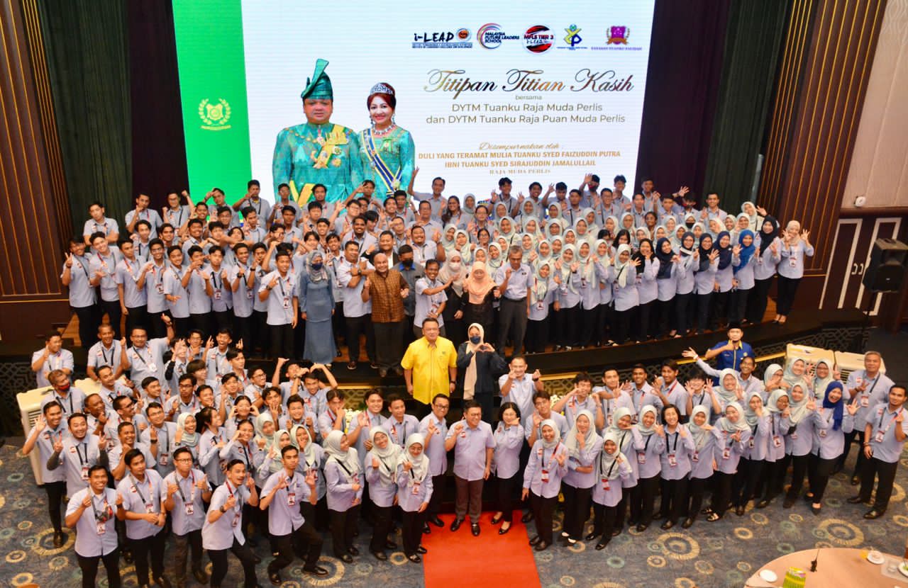 Program MFLS Beri Pendedahan Sistem Pemerintahan Beraja kepada Belia