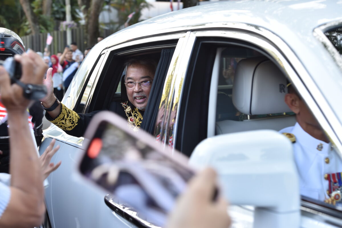 Lambaian Kasih Keberangkatan Balik YDPA Ke-16